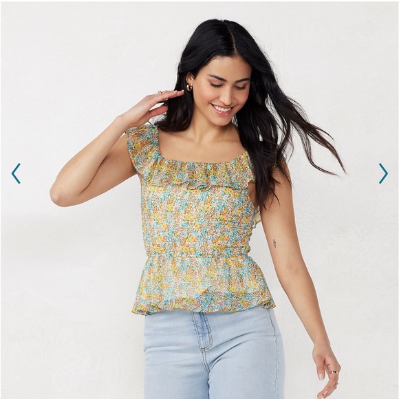 LC Lauren Conrad | Tops | Nwt Lc Lauren Conrad Print Smocked Ruffle ...